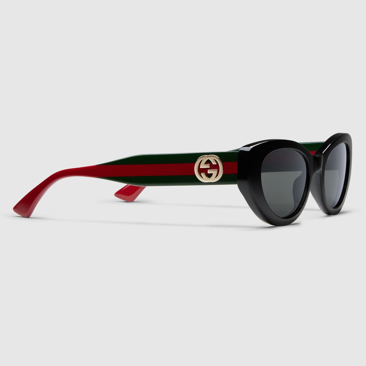 Cat-eye frame sunglasses in black | GUCCI® Australia