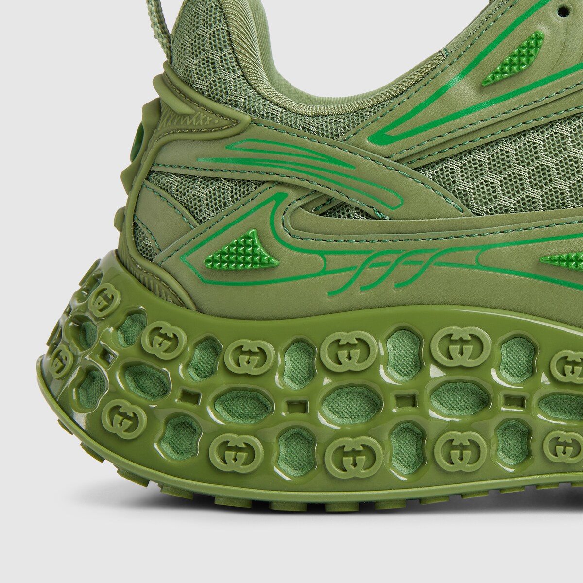 Men's Gucci cub3d sneaker in green Demetra and mesh | GUCCI® MX