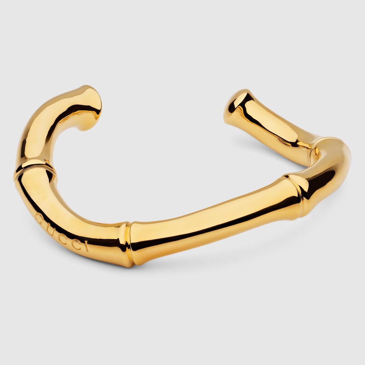 Gucci Bamboo Armreif in goldfarbenes Messing | GUCCI® AT