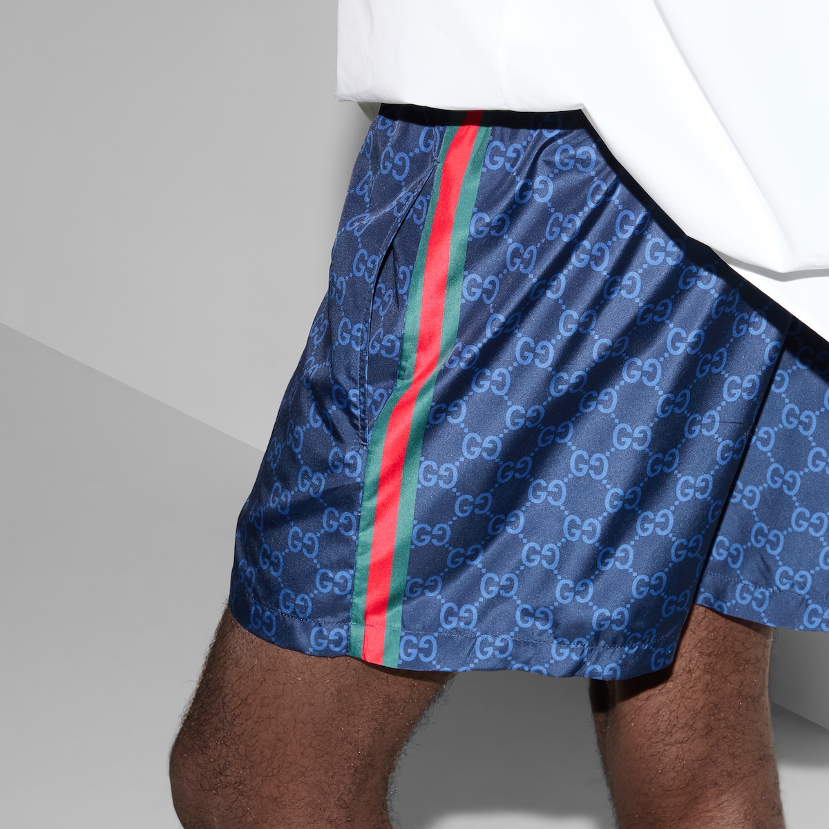 Printed poplin tech swim shorts in navy | GUCCI® US