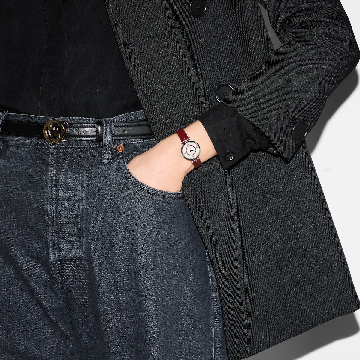 Model 2000 watch, 24mm in red leather | GUCCI® US