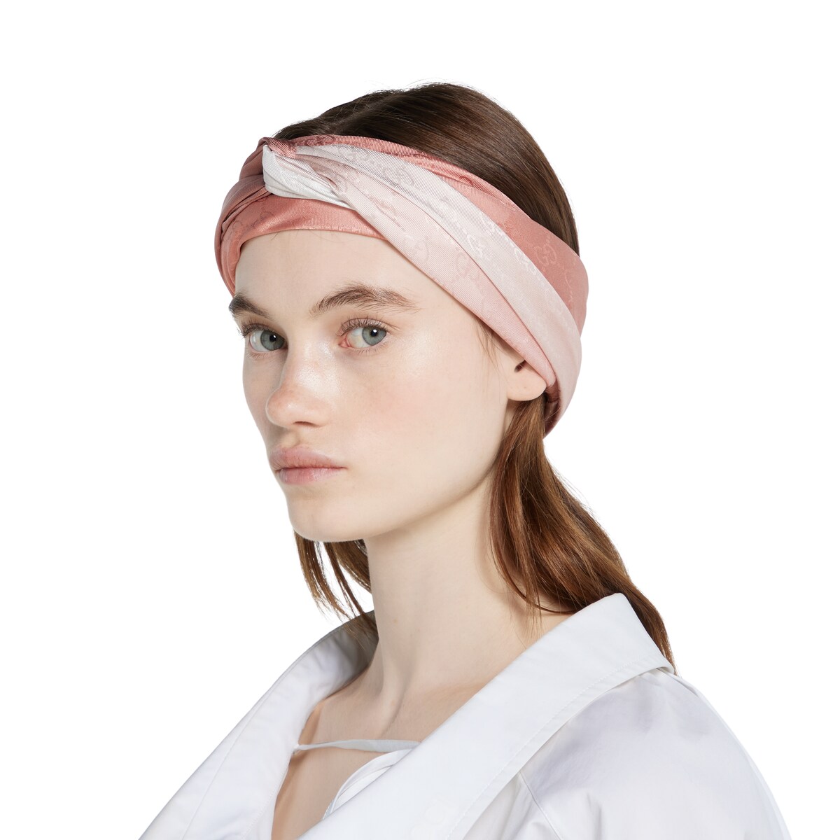 GG silk jacquard carré in gradient rose | GUCCI® Canada