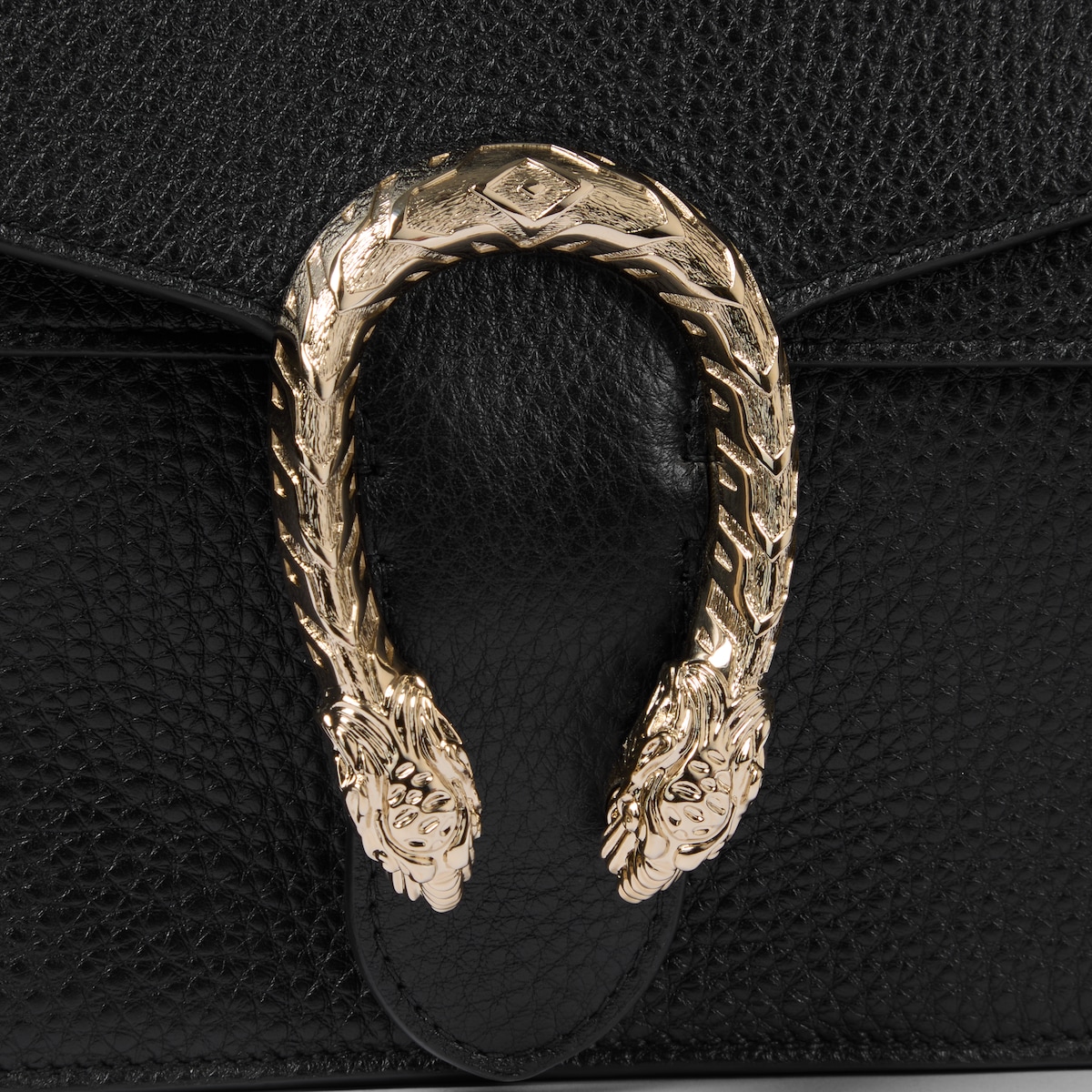 Dionysus medium shoulder bag in black leather | GUCCI® Canada