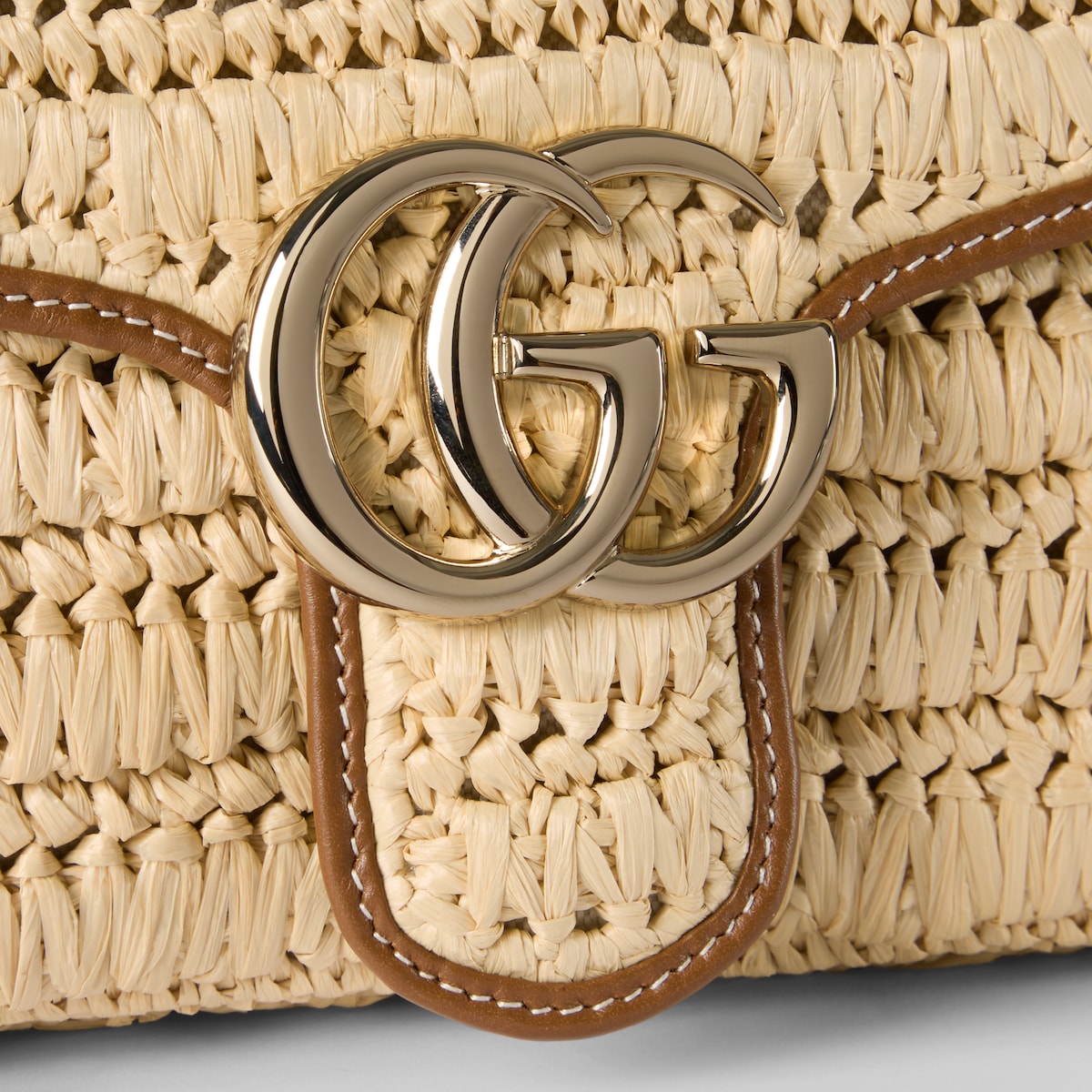 GG Marmont woven medium shoulder bag in natural straw-effect | GUCCI® CA