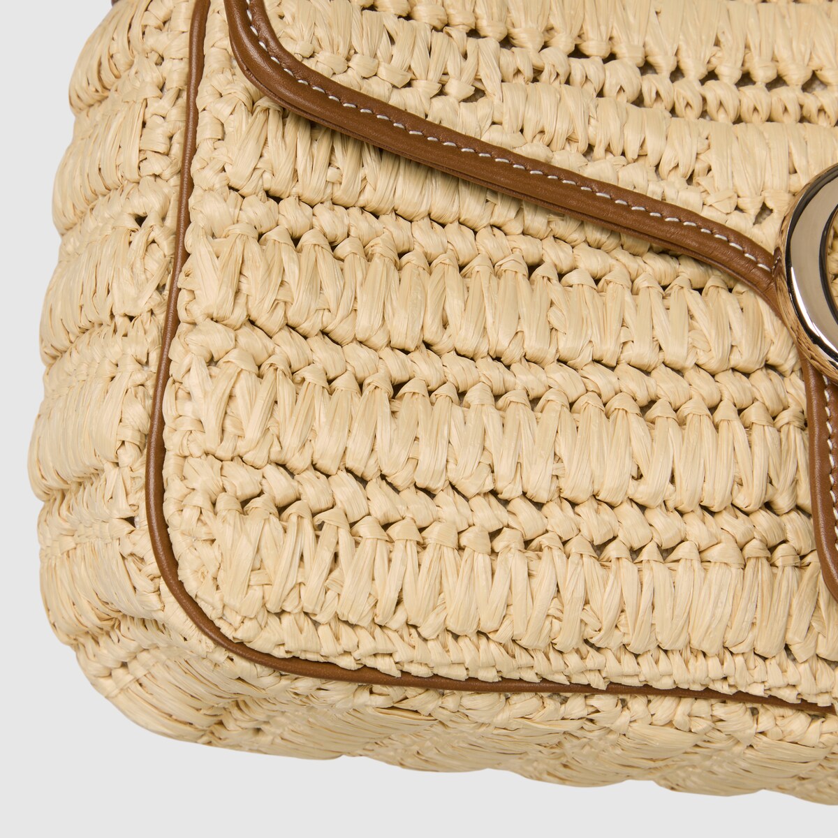 GG Marmont woven medium shoulder bag in natural straw-effect | GUCCI® CA