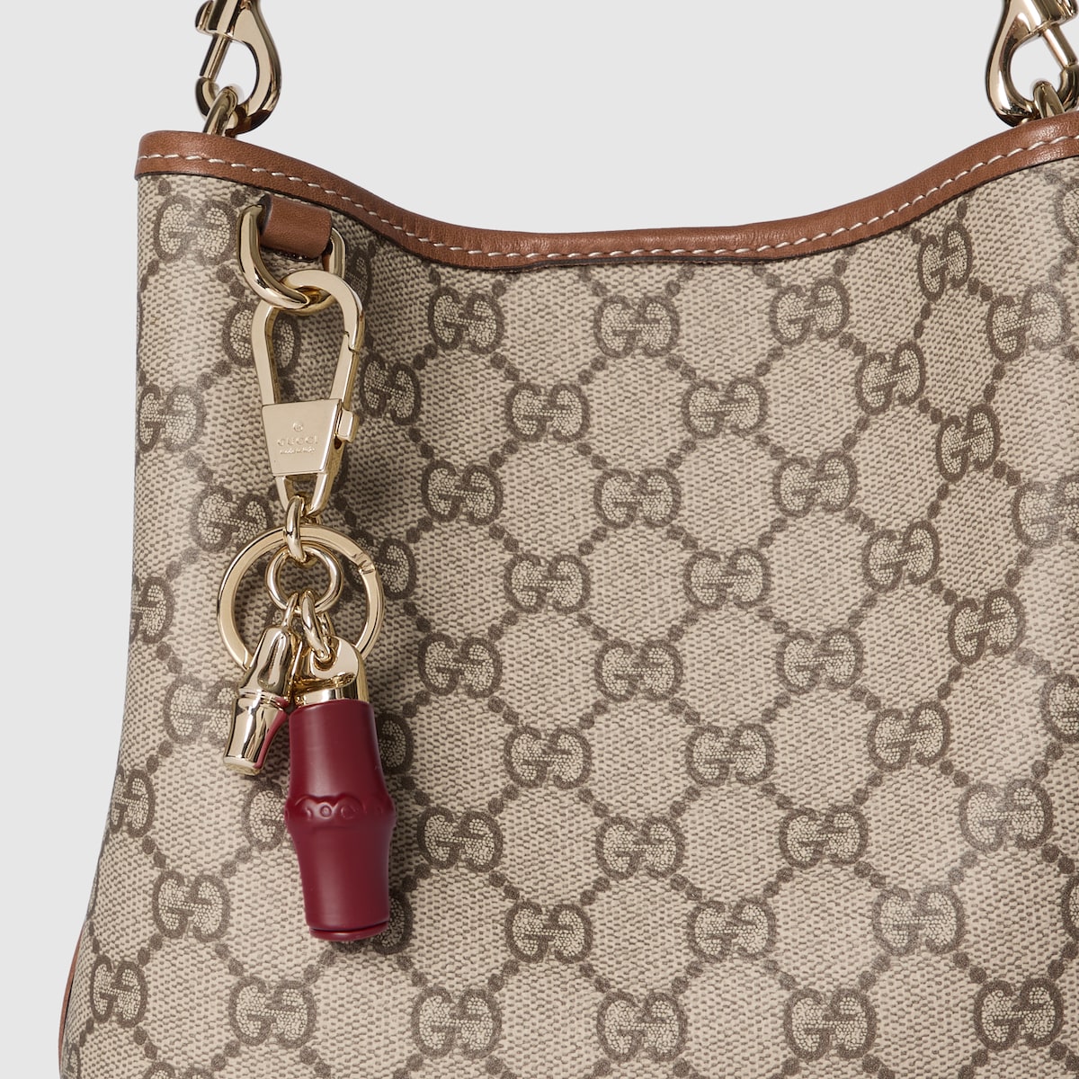 Keychain with bamboo details in Rosso Ancora red varnish | GUCCI® NZ