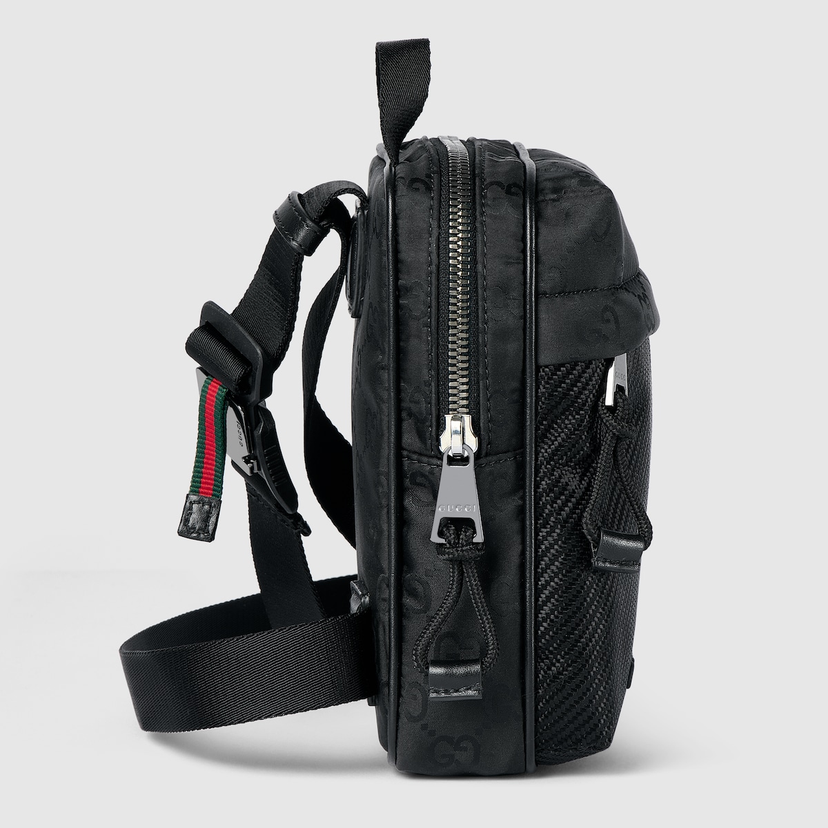 Gucci Nexus Mini Sling Bag in schwarzes GG Nylon | GUCCI® DE