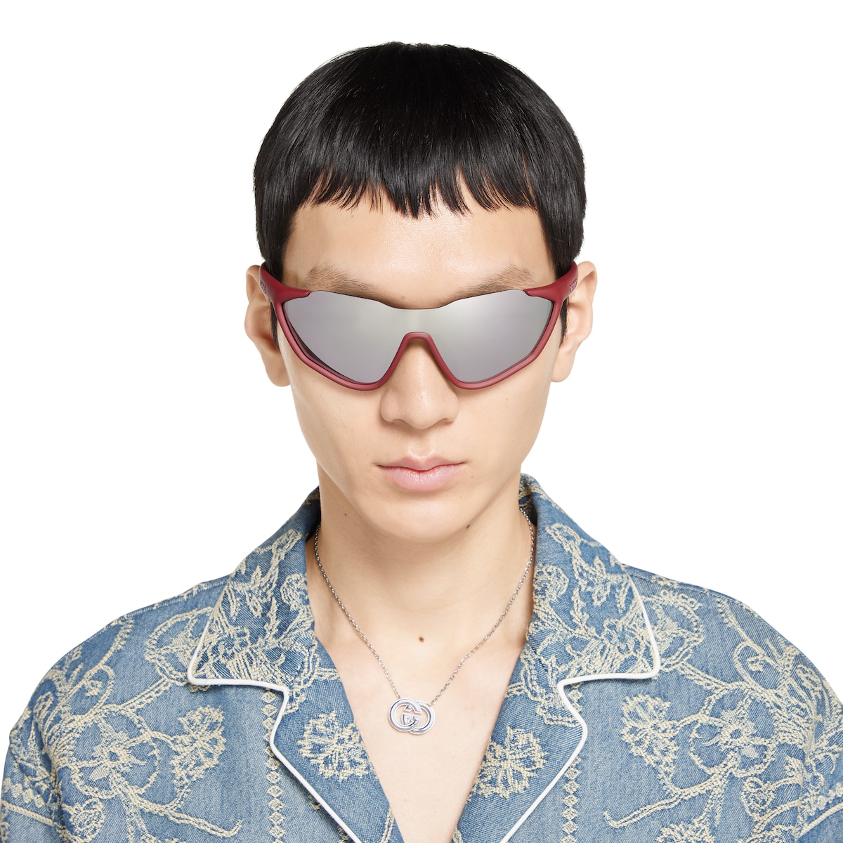 Mask-shaped sunglasses in Rosso Ancora red | GUCCI® US