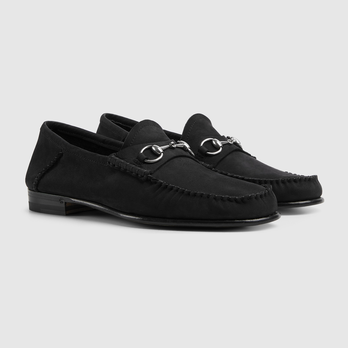 Mocassins Gigi pour femme en daim noir | GUCCI® FR