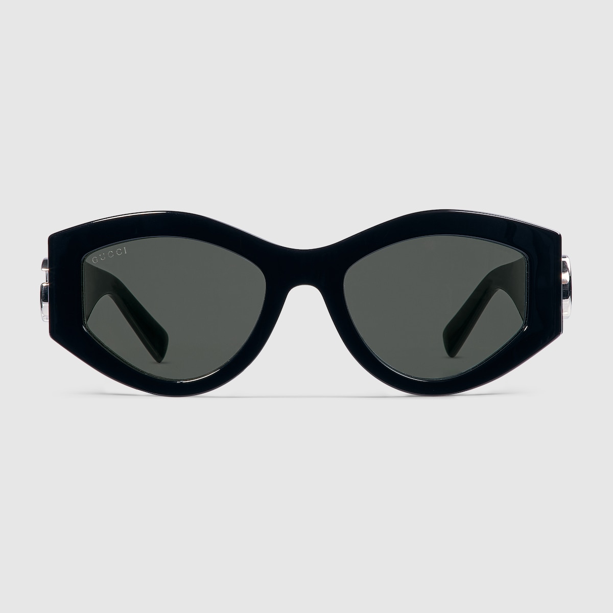 Oval frame sunglasses in black | GUCCI® US