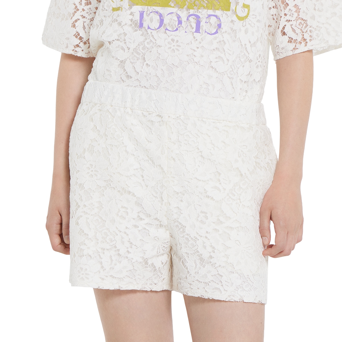 Shorts de encaje floral Gucci en beige | GUCCI® MX