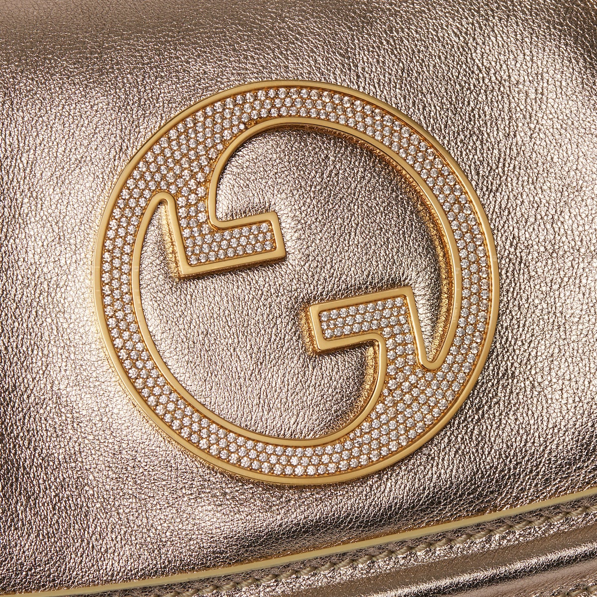 Gucci Blondie small shoulder bag in metallic gold leather | GUCCI® SA