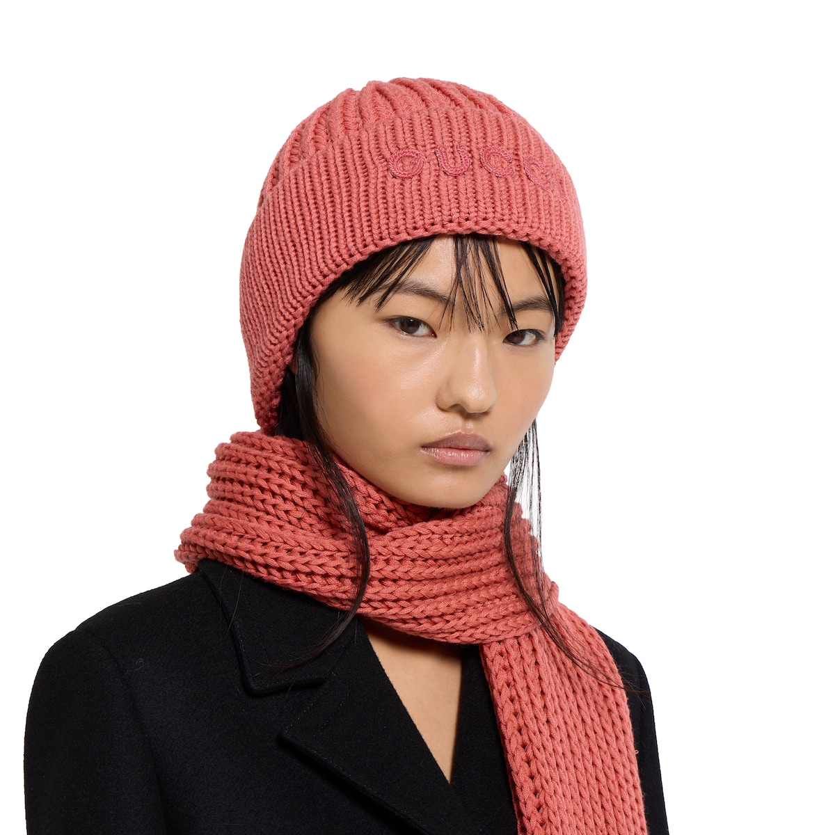 Wool cashmere hat with embroidery in dark pink | GUCCI® US