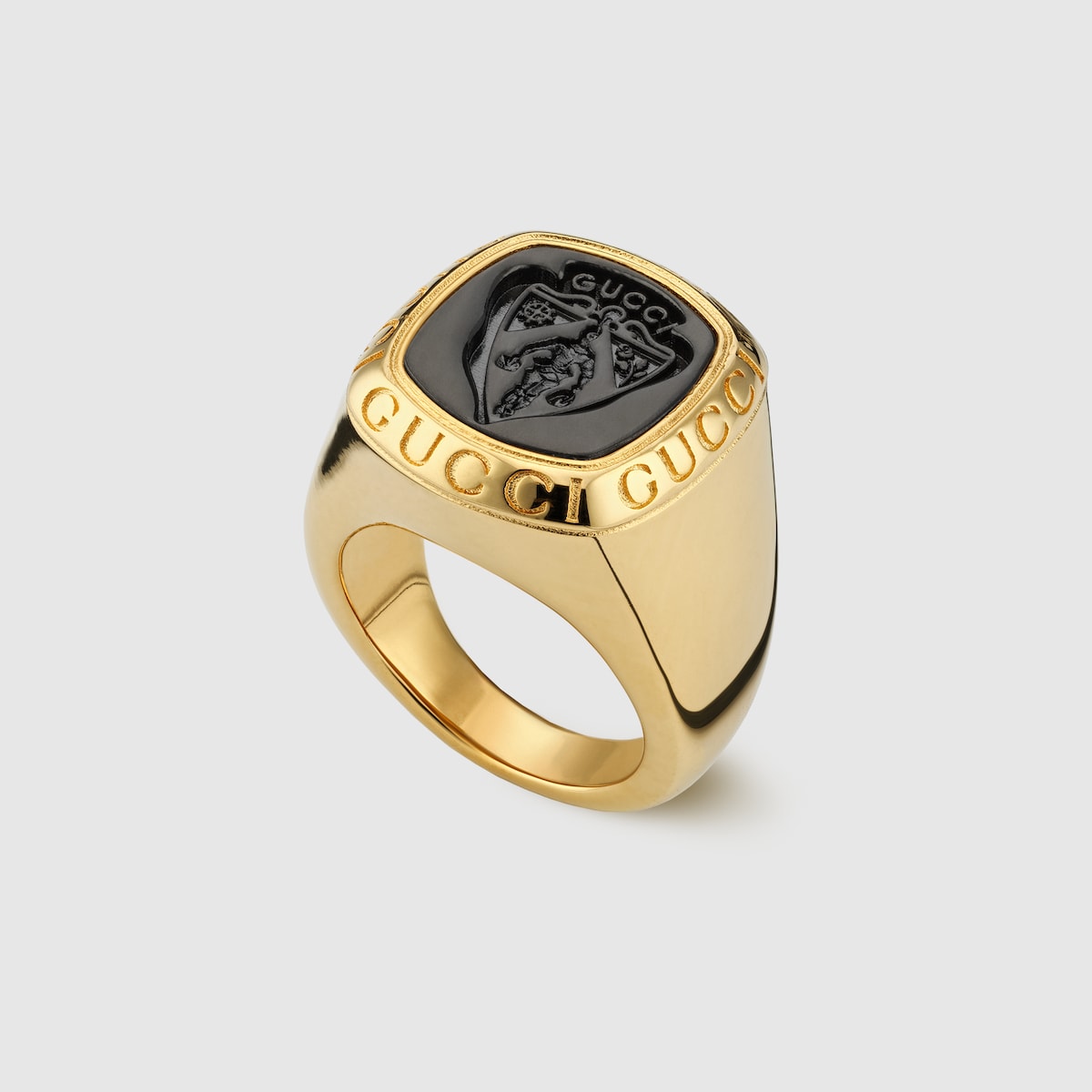 Gucci crest signet ring in gold-toned brass | GUCCI® ZA