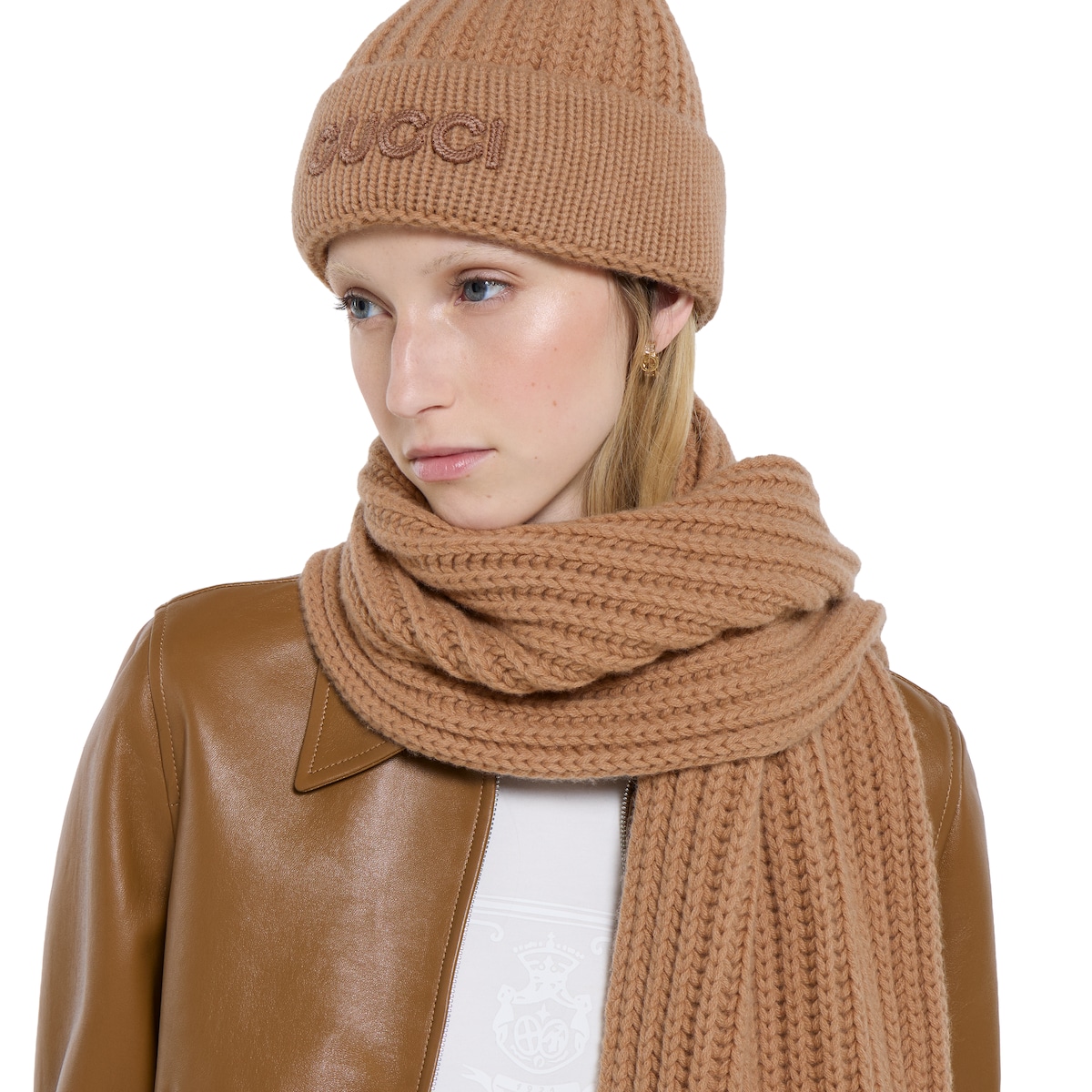 Wool cashmere scarf with embroidery in beige | GUCCI® US