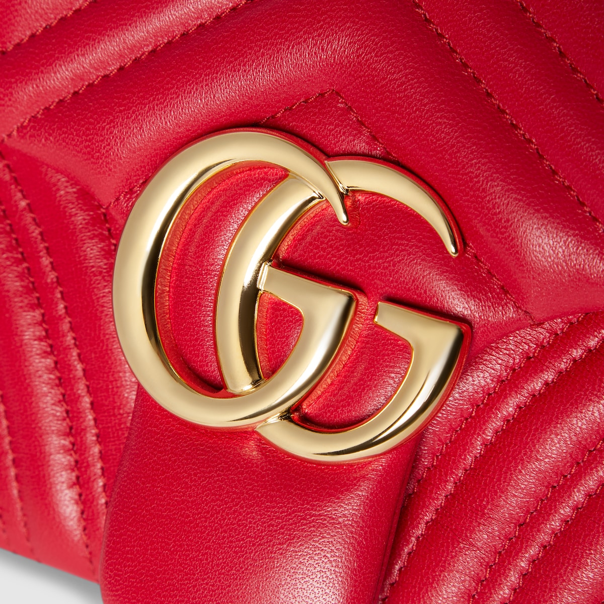GG Marmont medium shoulder bag in red leather | GUCCI® NL