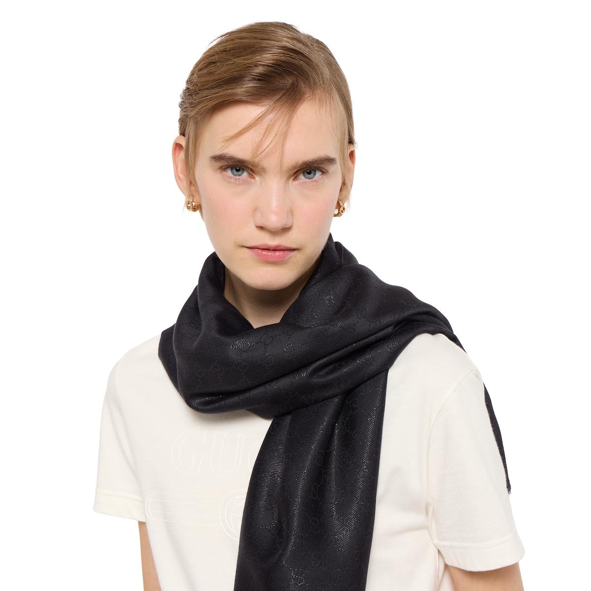 Scialle in lana e seta GG lamé in nero | GUCCI® IT
