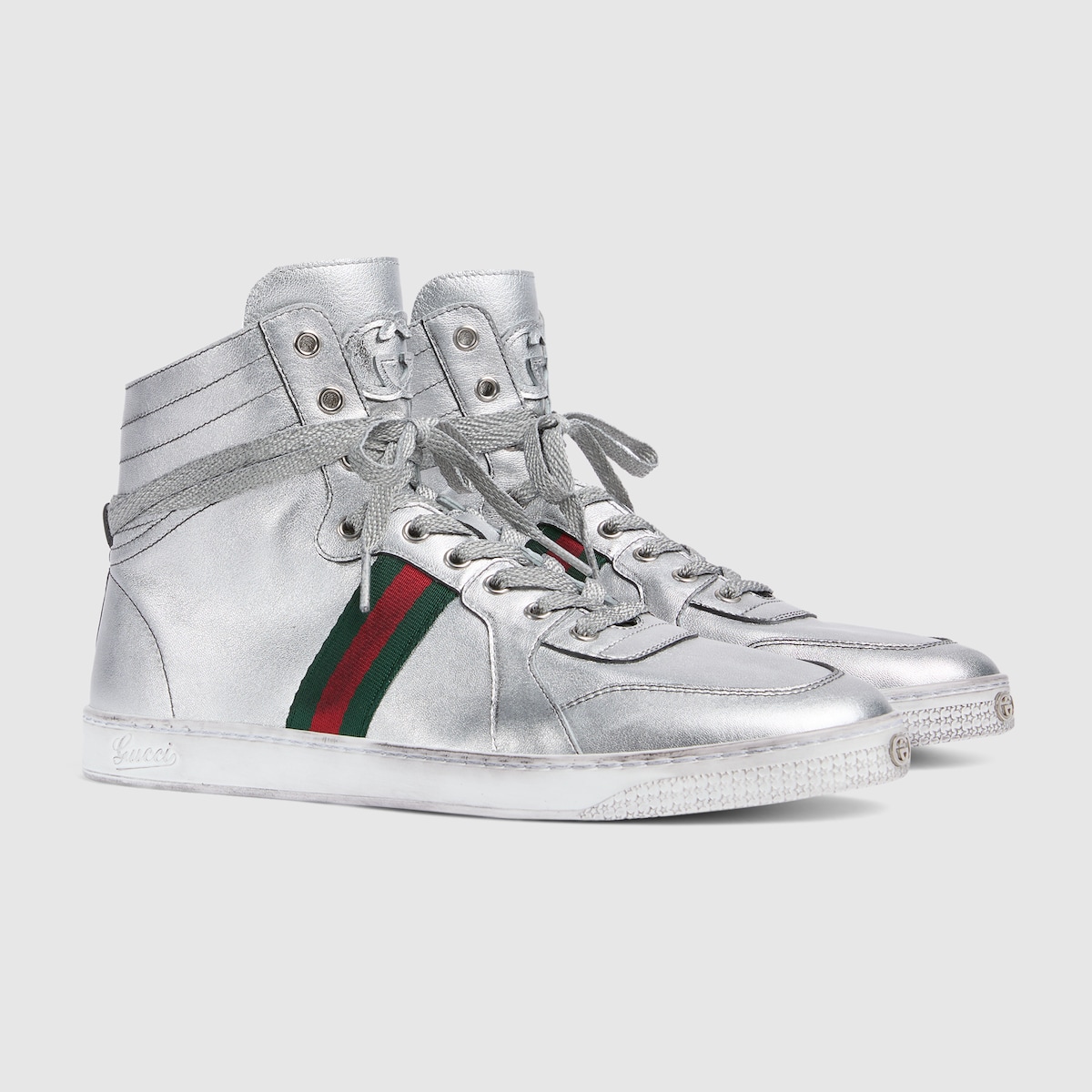 Men's Stretch low-top trainer in metallic silver leather | GUCCI® ZA