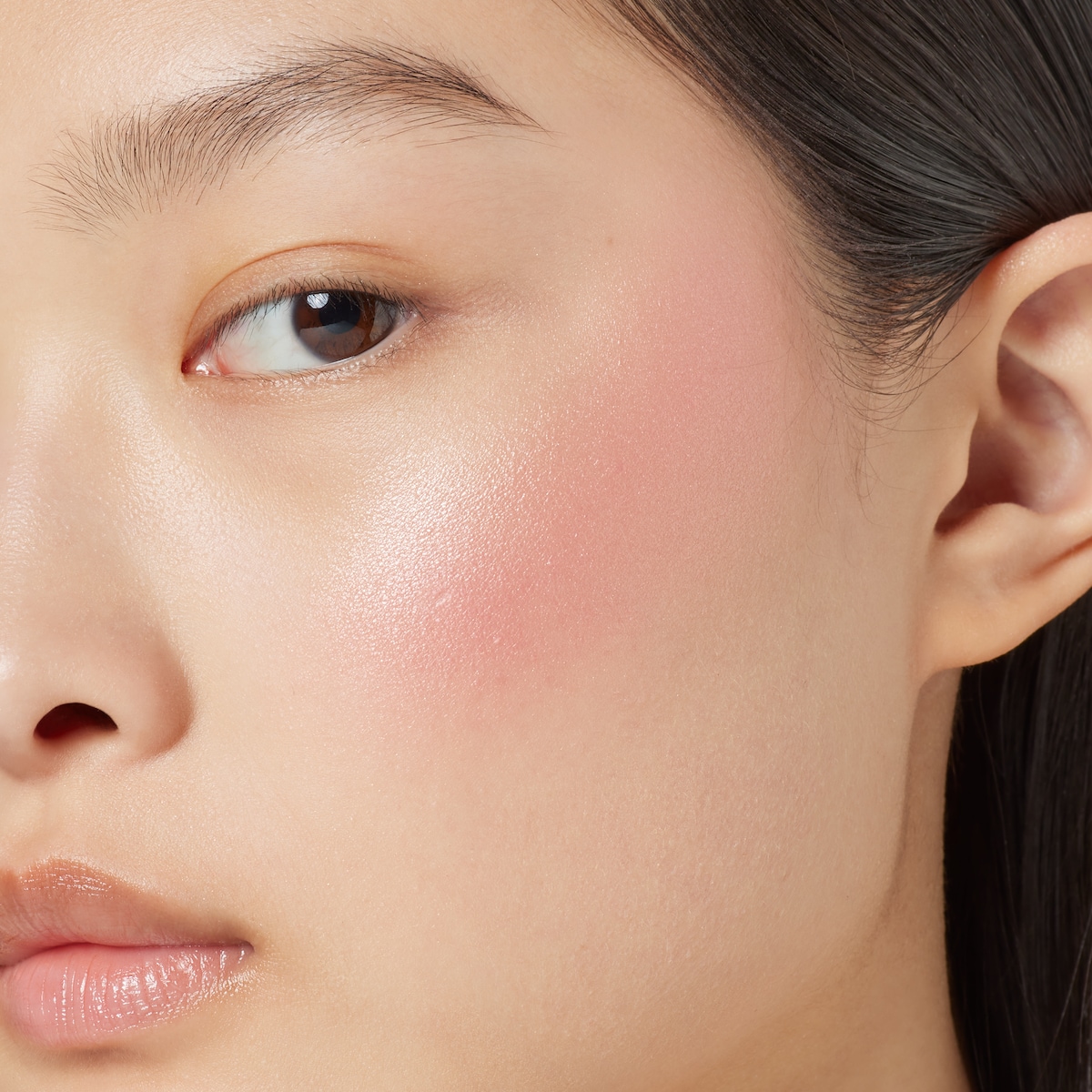 02, Gucci Glow Blush in 02 'Fresh Coral' | GUCCI® UK