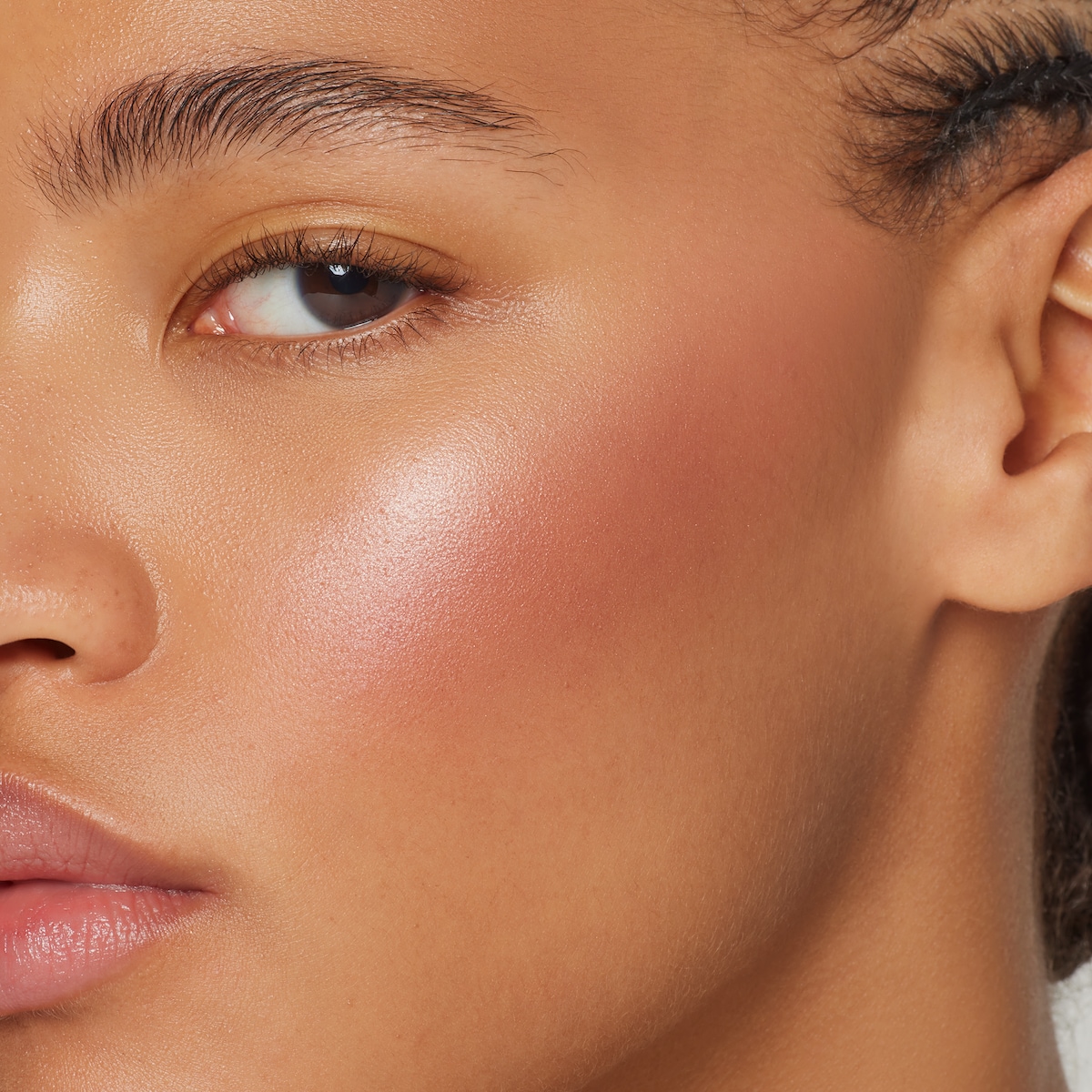 05, Gucci Glow Blush in 05 'Soft Plum' | GUCCI® NZ