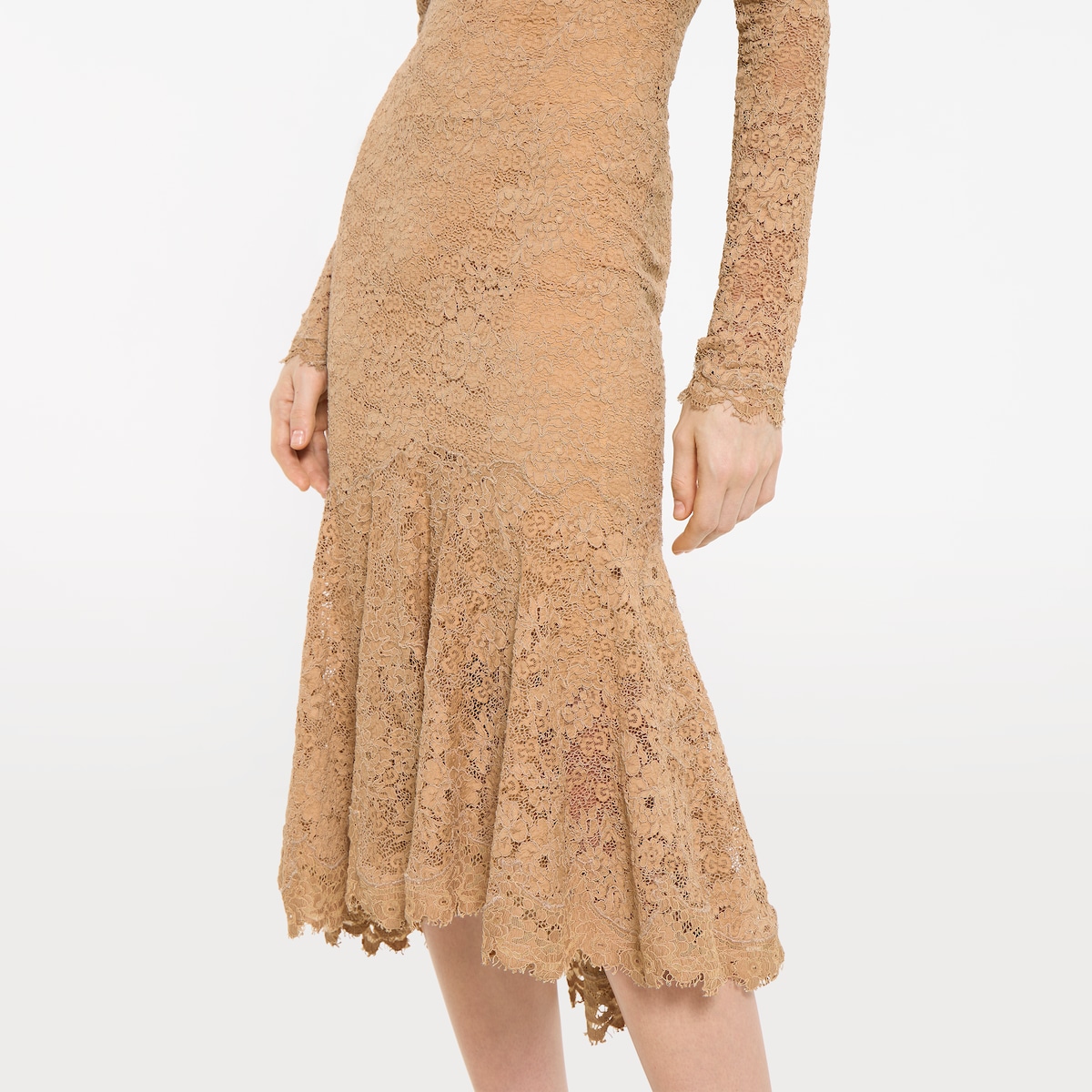 GG flower stretch lace dress in camel | GUCCI® TR