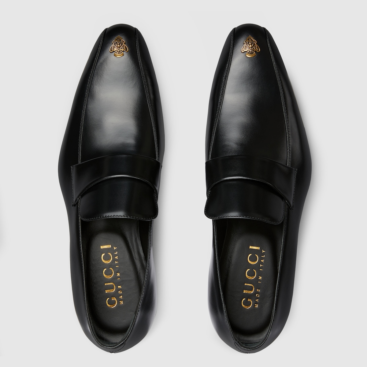 Men's loafer with Gucci Crest in black leather | GUCCI® US