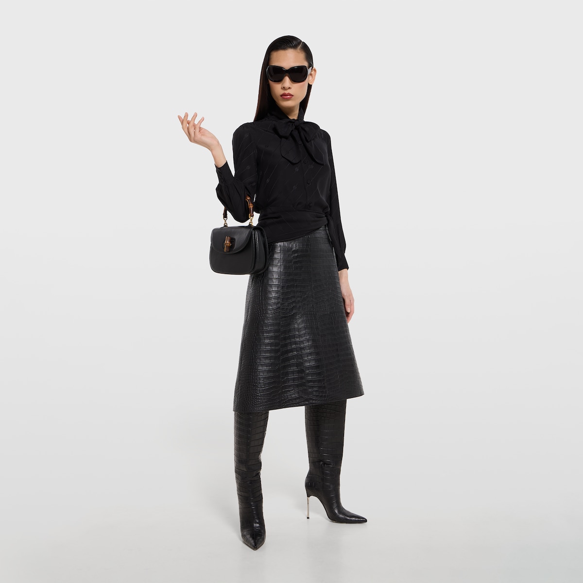 Interlocking G chain silk diamond scarf in black | GUCCI® UK
