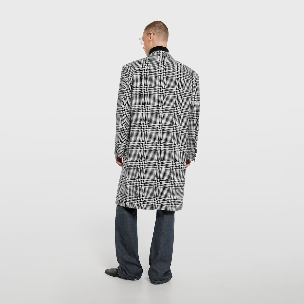 Double-breasted Prince of Wales wool coat in white and black | GUCCI® SG