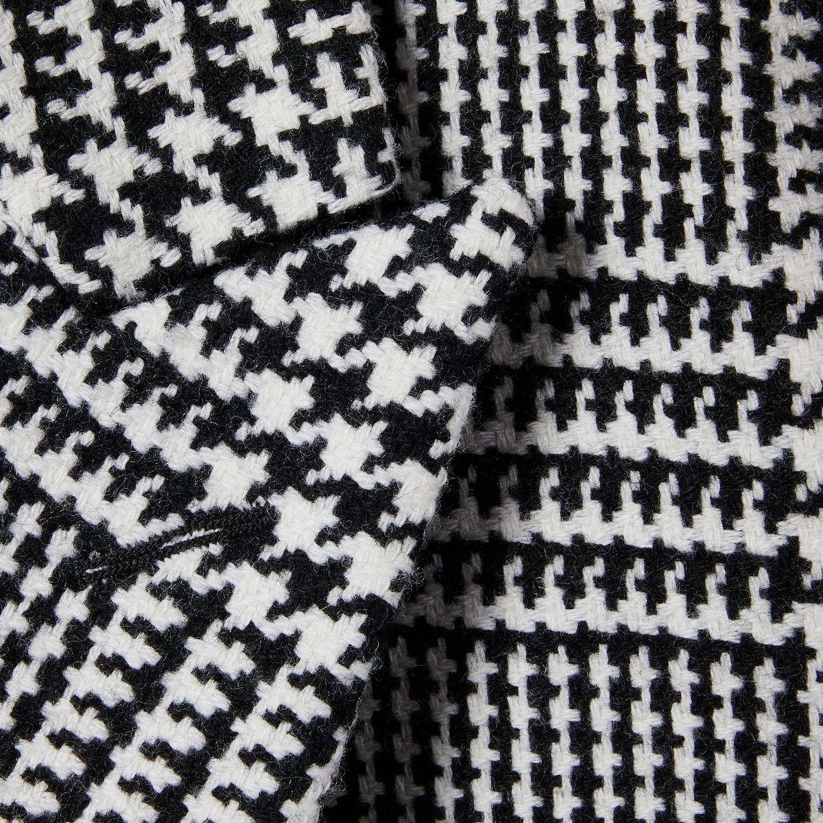 Double-breasted Prince of Wales wool coat in white and black | GUCCI® PT