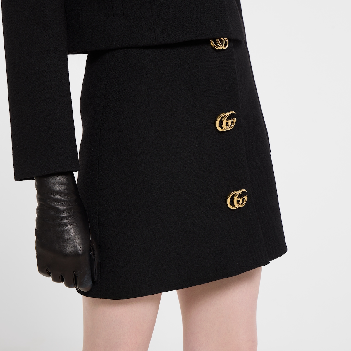 Crêpe wool skirt with Double G button in black | GUCCI® SG