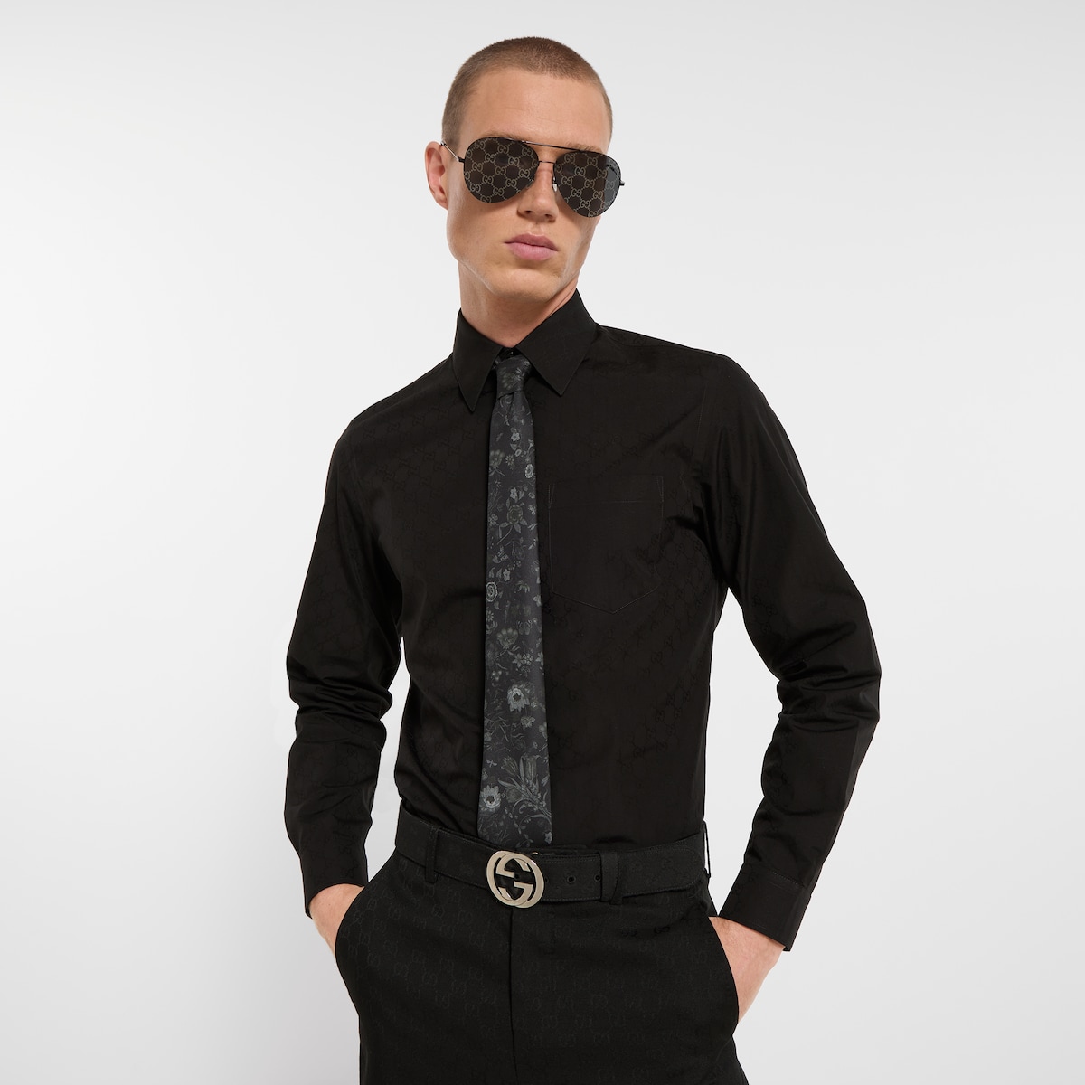Printed silk tie in black and grey | GUCCI® UK