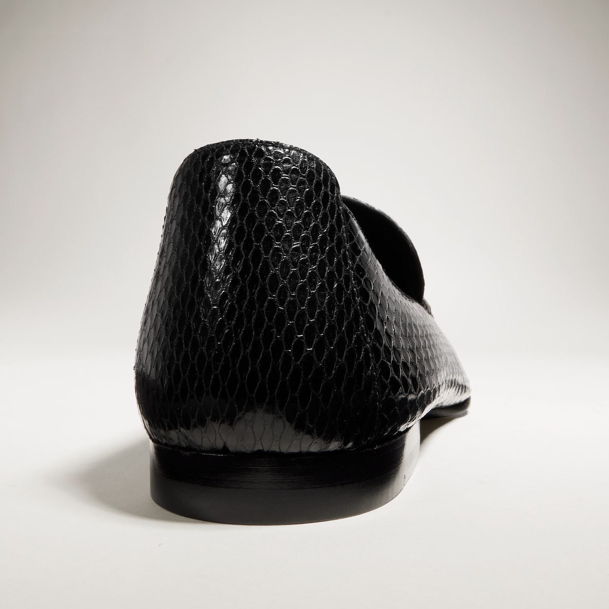 Men's Giacomo python loafer in black | GUCCI® QA