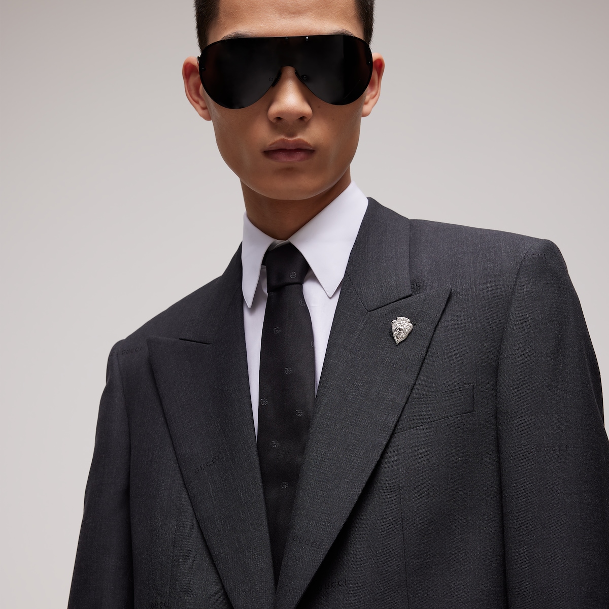 Double G silk jacquard tie in black | GUCCI® NL