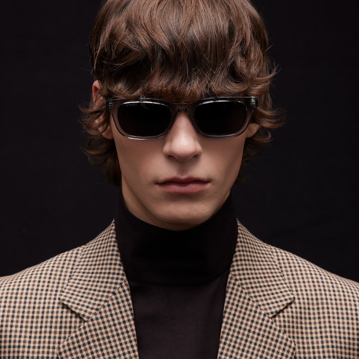 Rectangular-frame sunglasses in transparent grey | GUCCI® UK