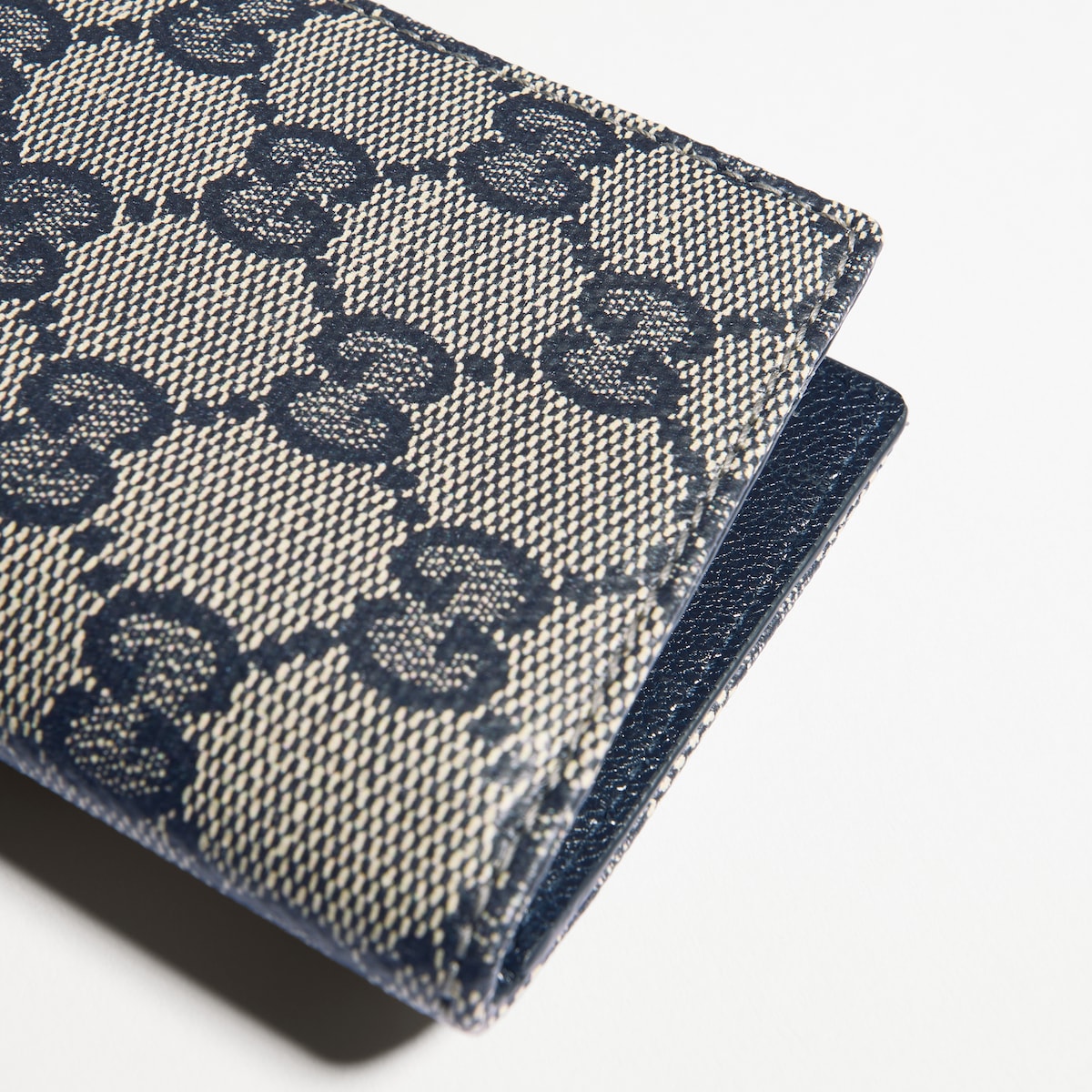 Gucci Essence Classic card case in blue GG canvas | GUCCI® US