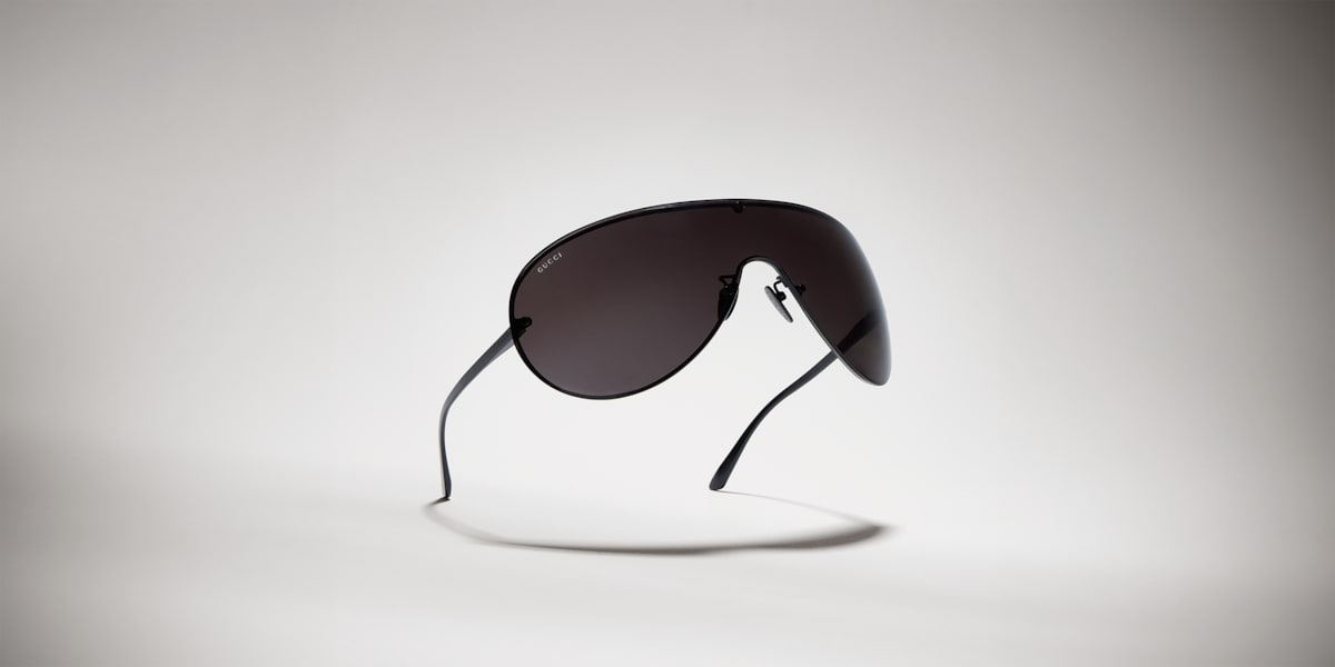 Mask frame sunglasses in black | GUCCI® CH