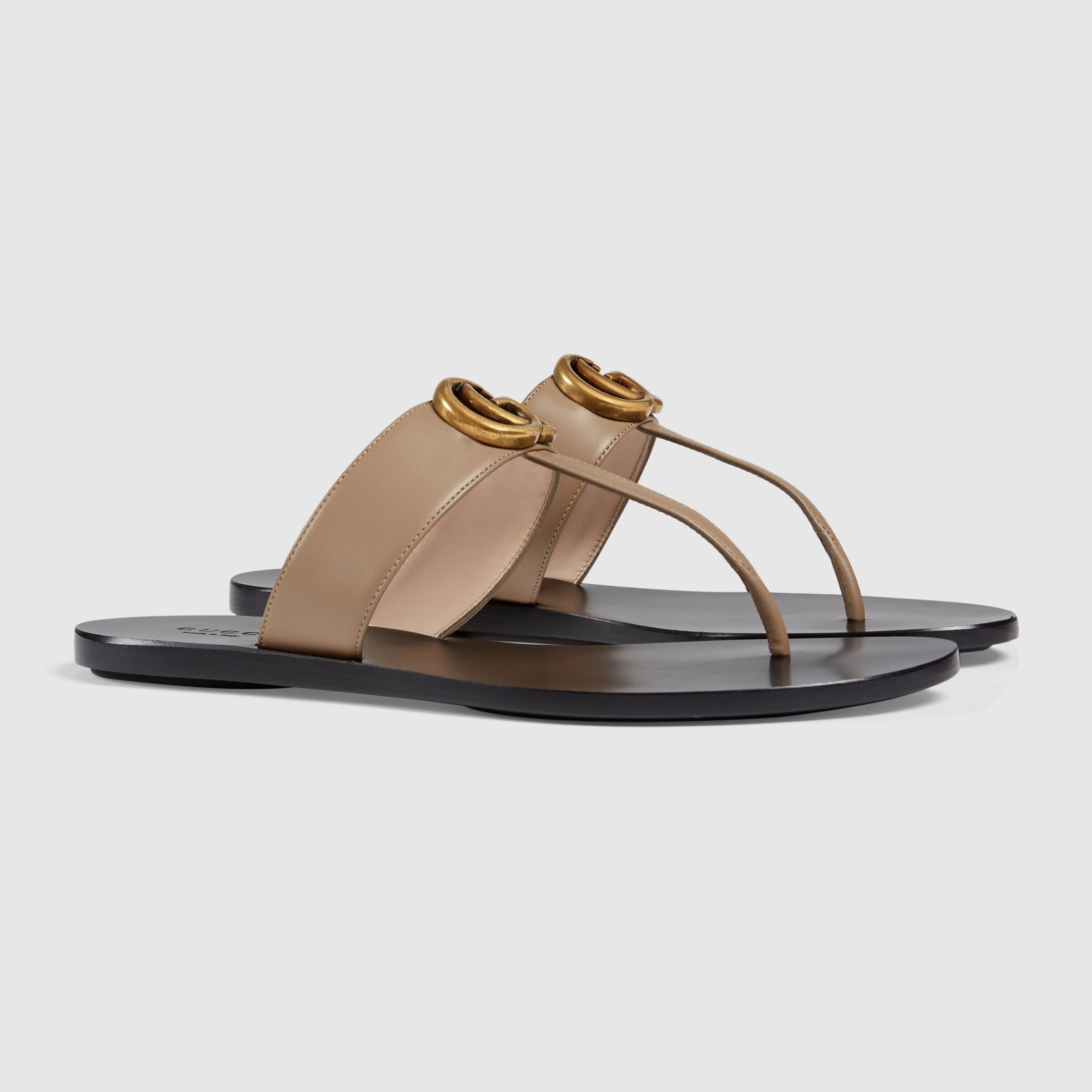 Tongs en cuir avec Double G | GUCCI® FR