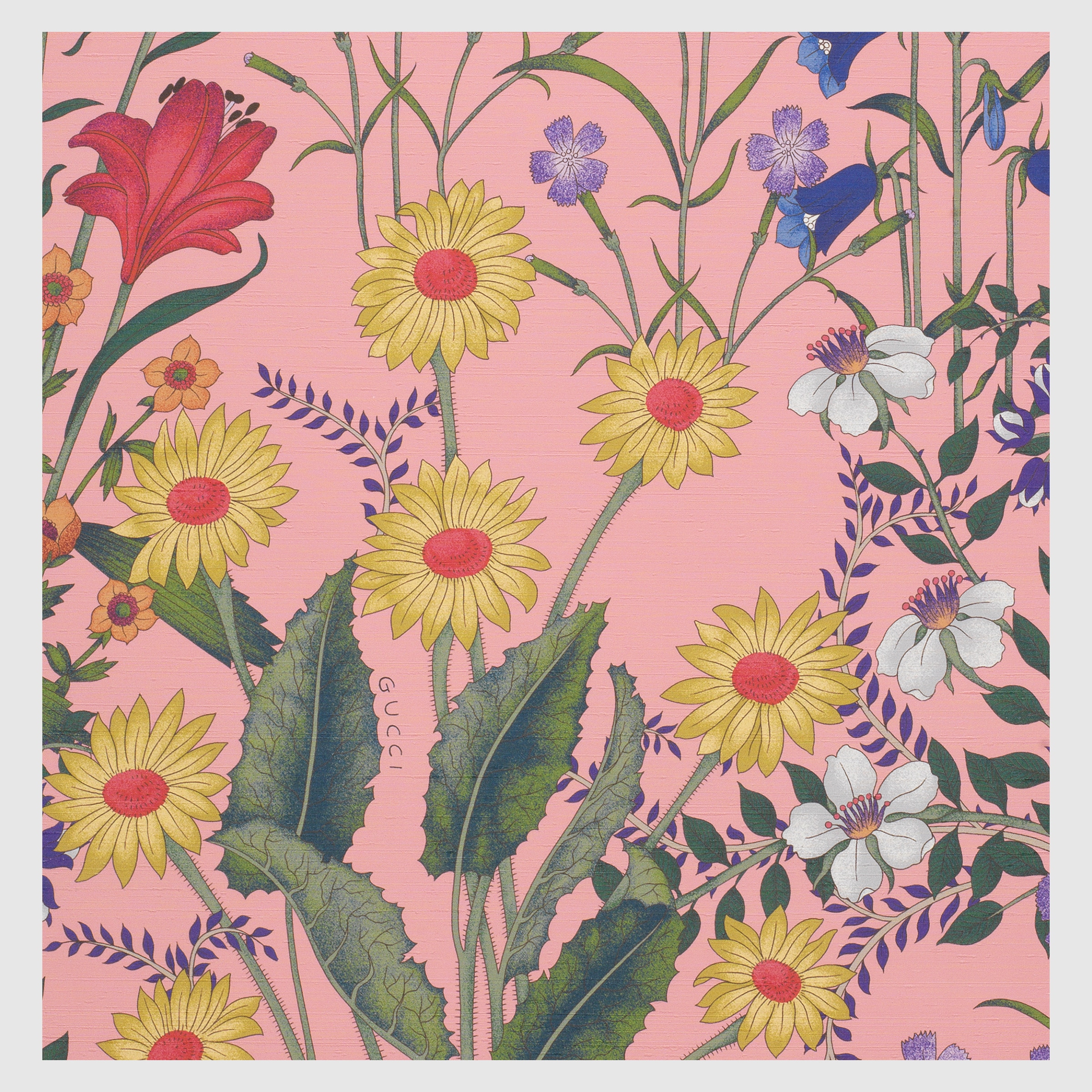 New Flora print wallpaper in light pink New Flora print | GUCCI® US