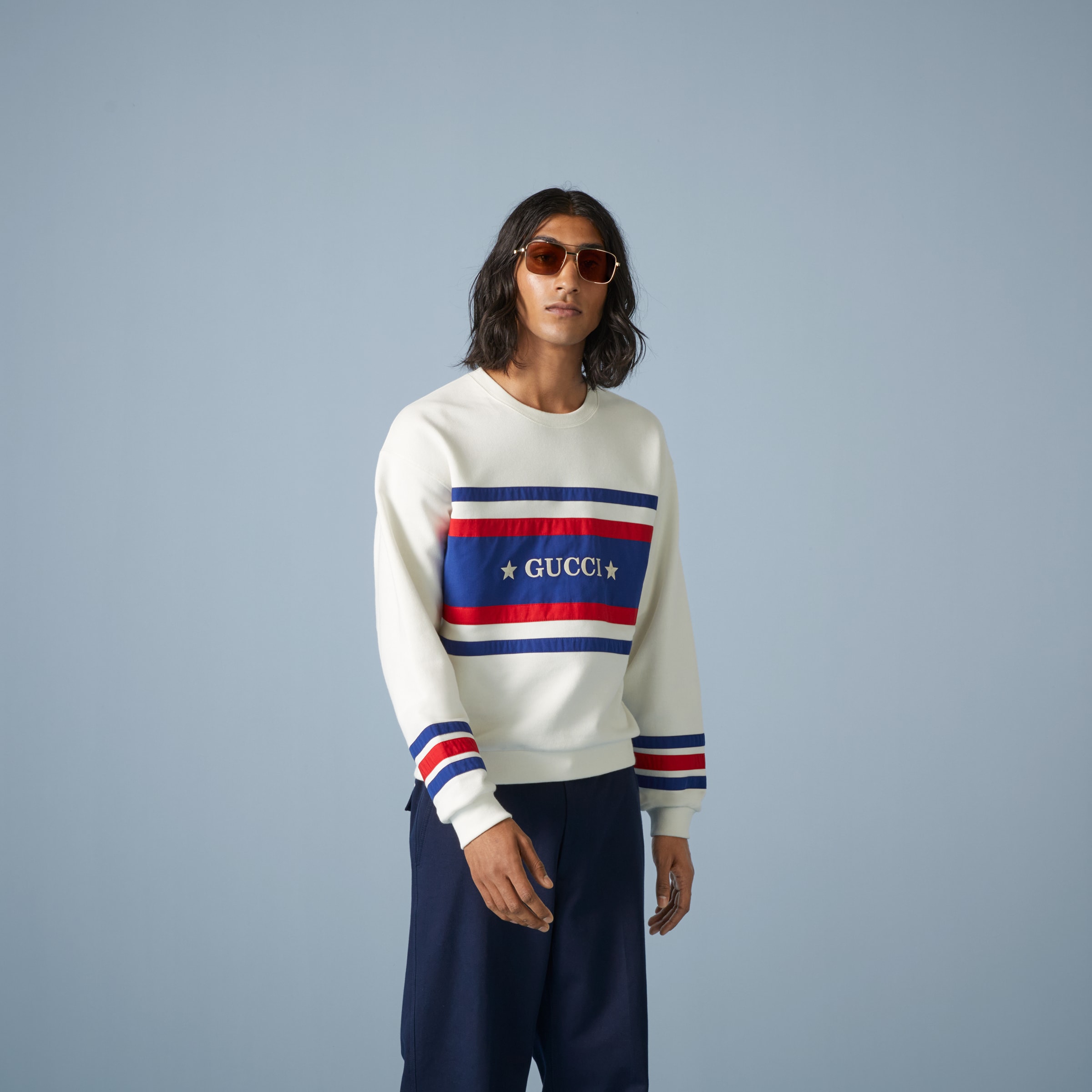 Felpa in jersey di cotone con ricamo in color gesso | GUCCI® Italia