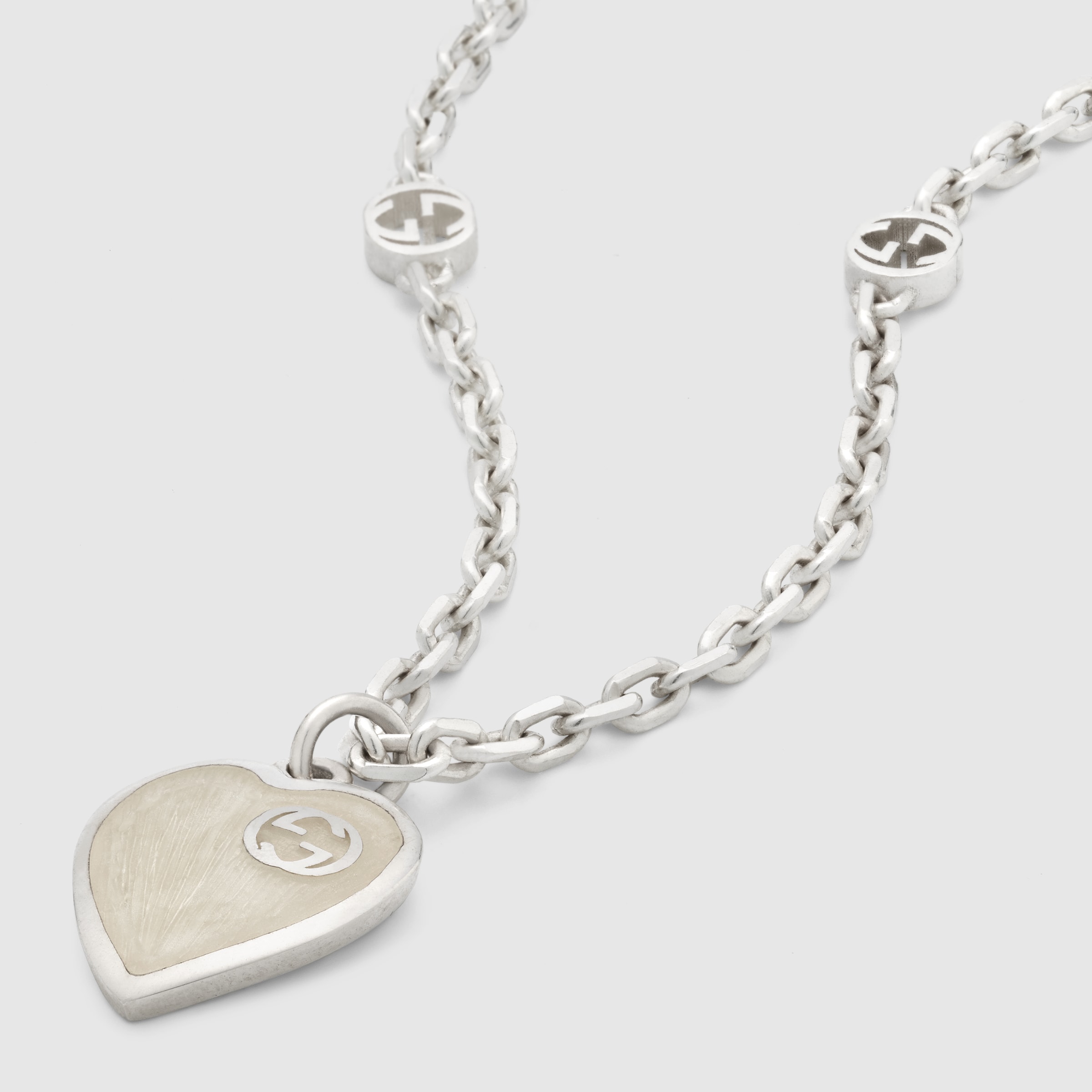 Gucci Heart necklace with Interlocking G in 925 sterling silver | GUCCI® US