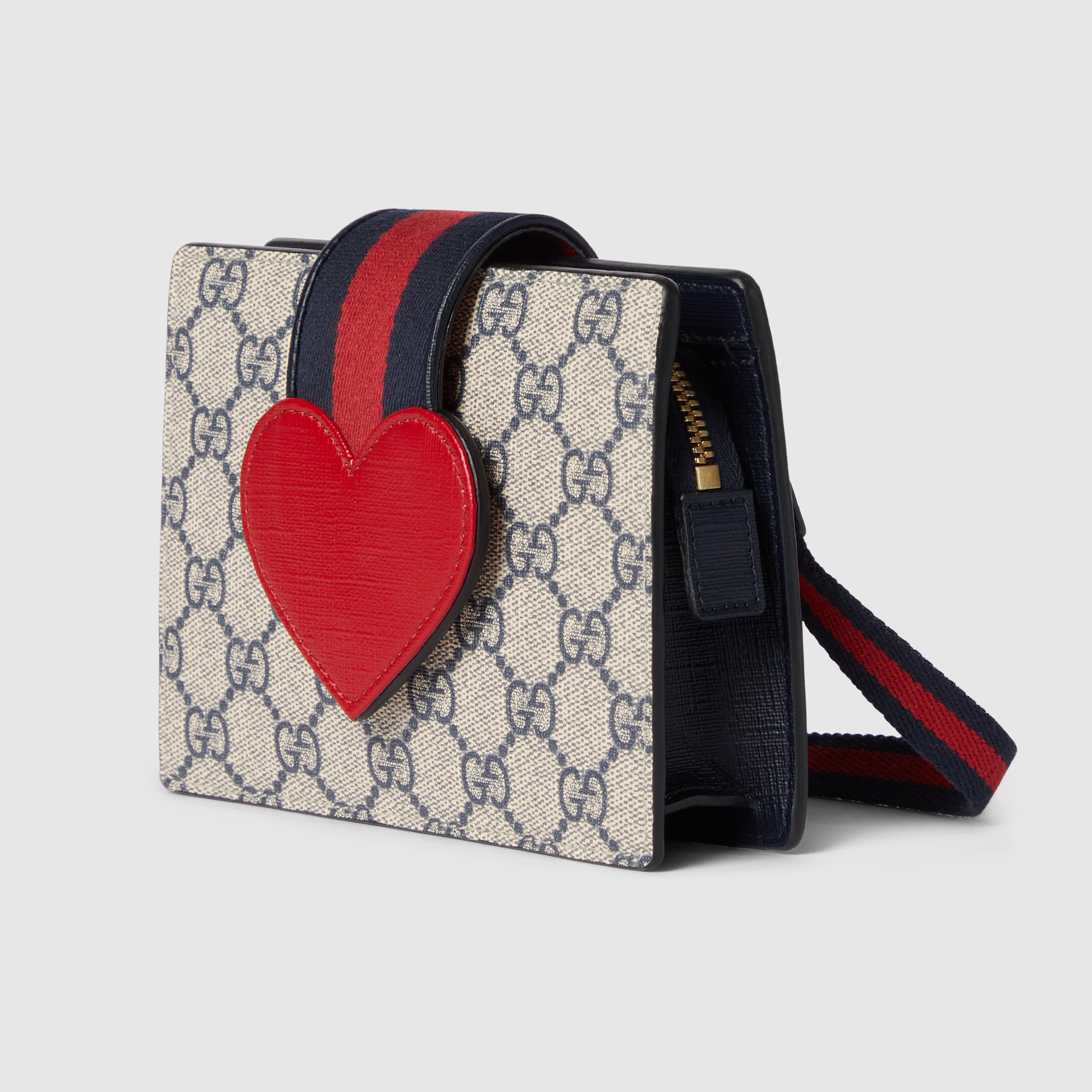Children's GG handbag with heart in beige and ebony GG Supreme | GUCCI® US