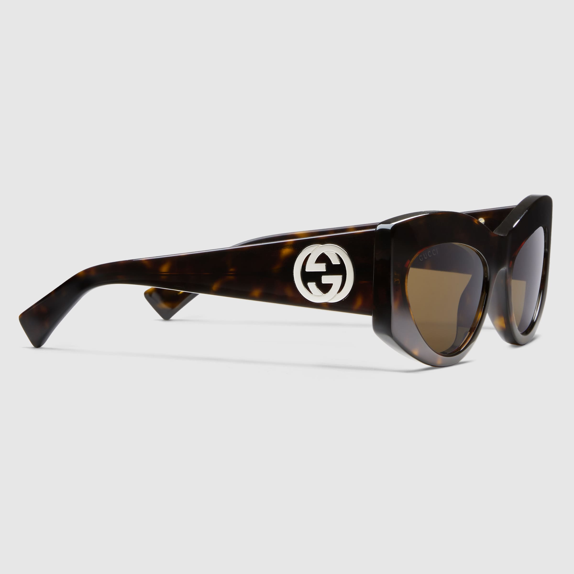 Cat-eye frame sunglasses in dark brown | GUCCI® US