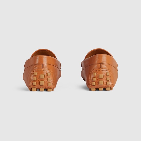 Men's driver with half Horsebit in brown leather | GUCCI® NO