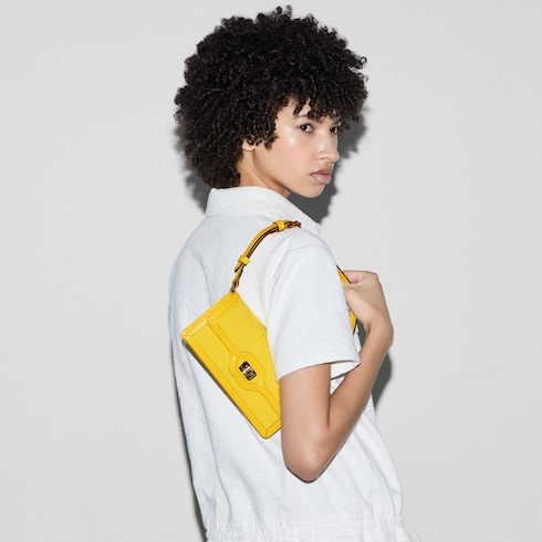 Gucci Luce mini shoulder bag in Yellow GG Canvas | GUCCI® SI