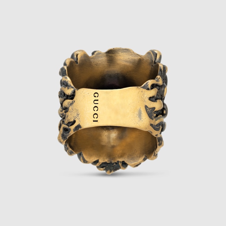 Aged Gold Finish Lion Head Ring | GUCCI® BE
