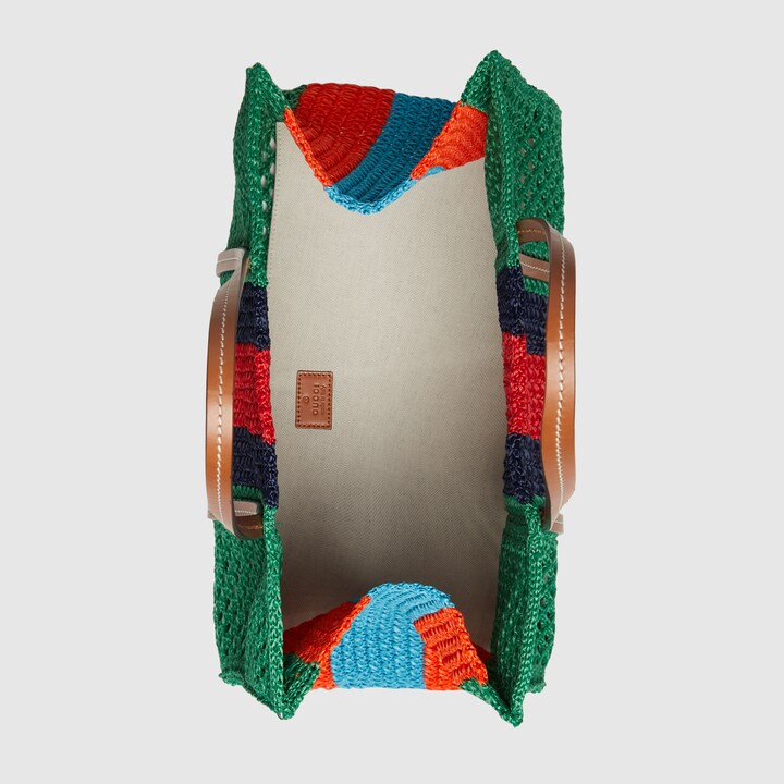 Medium Interlocking G tote bag in green raffia effect | GUCCI® TR
