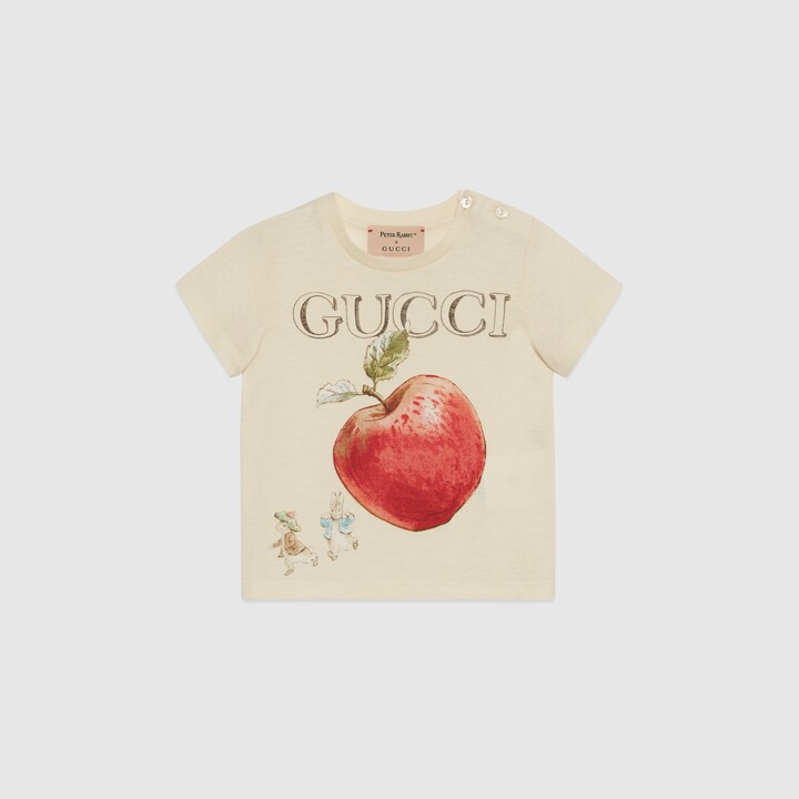 Peter Rabbit™ x Gucci cotton T-shirt in off white | GUCCI® UK