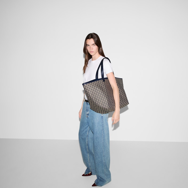 Gucci Totissima large tote bag in beige and blue GG canvas | GUCCI® UK