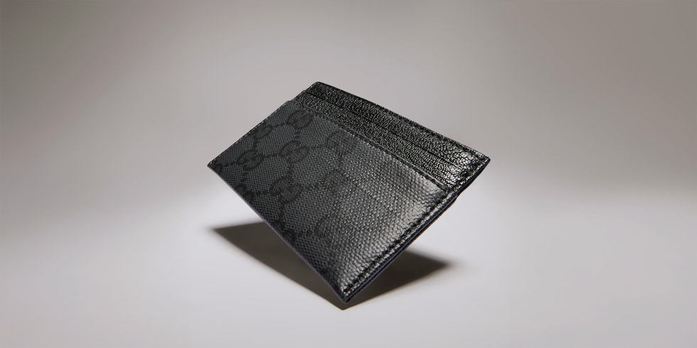 Gucci Essence Classic Kartenetui in schwarzer GG Canvas | GUCCI® DE