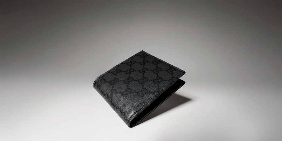 Monedero Gucci Essence Classic en lona negra con GG | GUCCI® ES